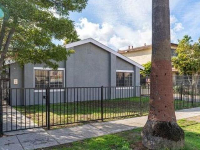 8 BR, 6 BA Apartment 532 East 97th Street, Inglewood, CA 90301