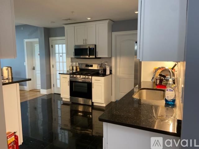 8 BR, 9 BA Apartment 1778 Commonwealth Ave, Unit 1, Boston, MA 02135