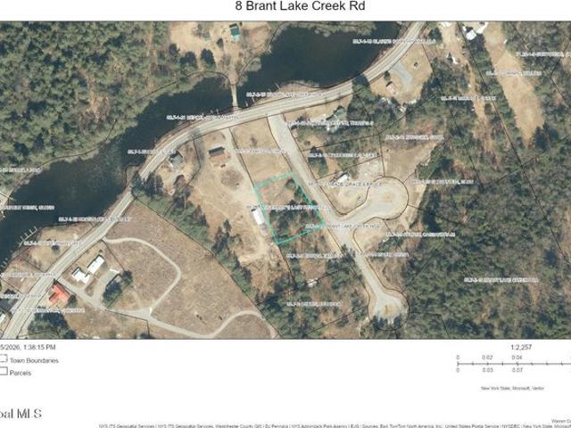 8 Brant Lake Creek Rd, Brant Lake, NY 12815