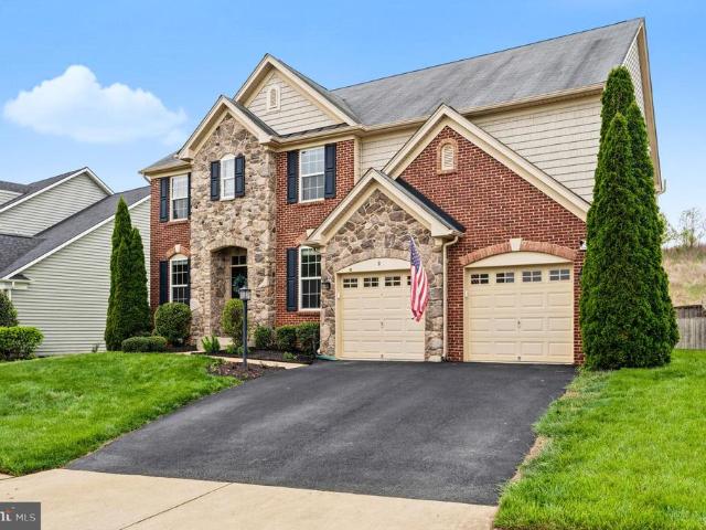 8 Bradbury Way