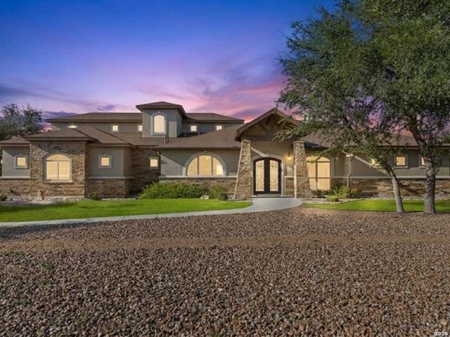8 Braeburn Ct, Bulverde, TX 78163
