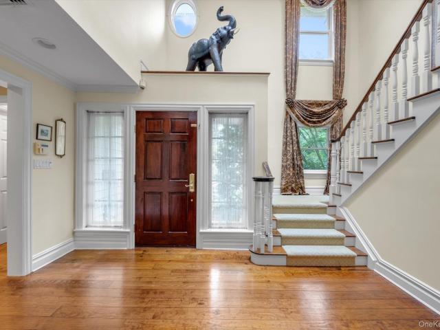 8 Briarfield Drive