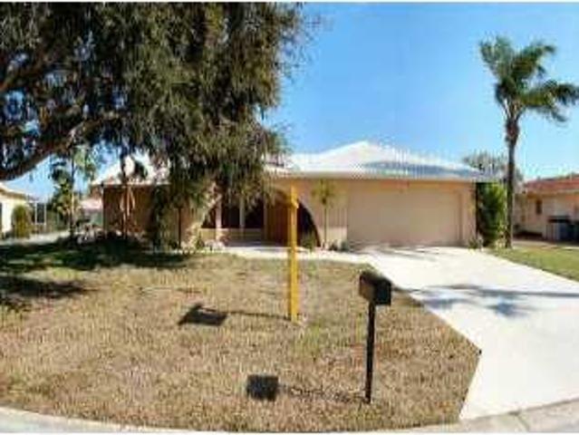8 Bridge St, Englewood, FL 34223