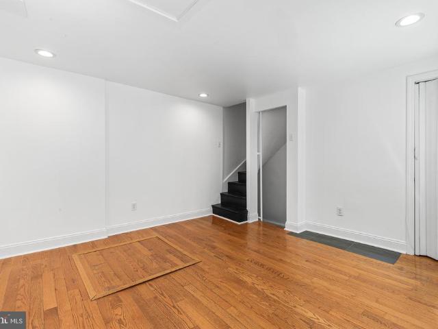 8 Bristow Place