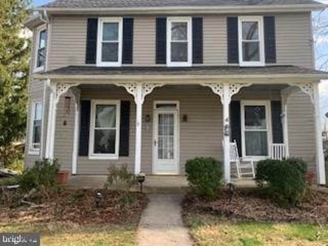 8 Broadway, Stewartstown, PA 17363