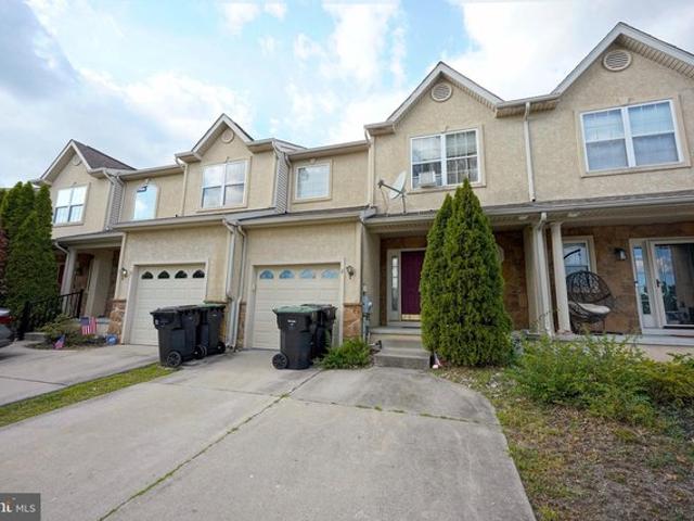 8 Bryce Rd, Berlin, NJ 08009