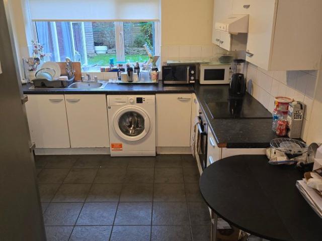 8 Calder Close, Corby NN17, Room to rent, £525 pcm | PrimeLocation