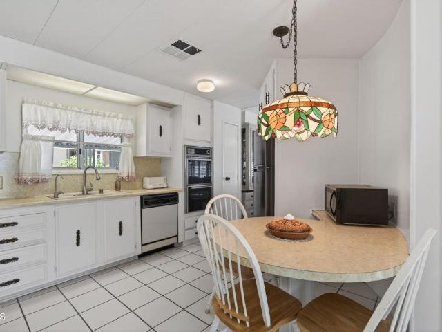 8 Calle Fronte, Unit 204, Camarillo, CA 93012 | MLS #V1 35378