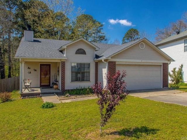 8 Calvary Cir, Little Rock, AR 72211