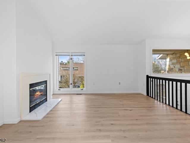 8 Canada Goose Dr