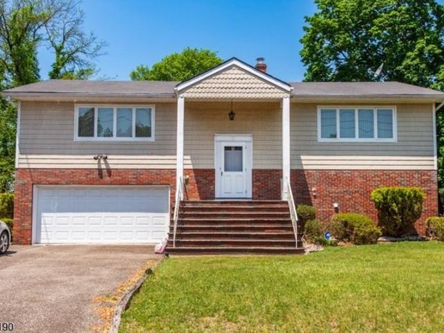 8 Carlos Dr, Fairfield, NJ 07004