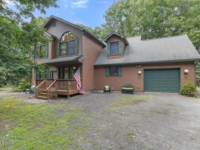 8 Cedar Ct, Lakeville, PA 18438