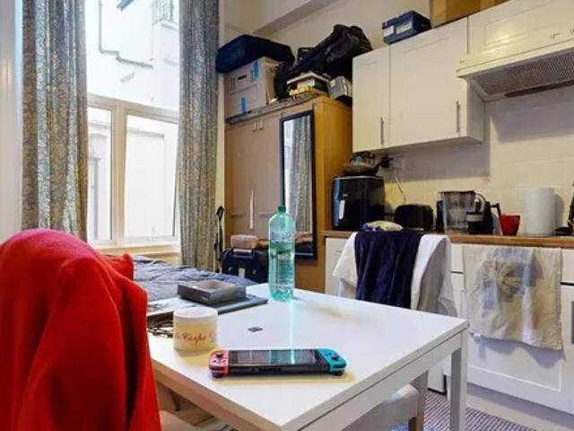 8 Cheniston Gardens, London, W8 6TQ, United Kingdom | Studio apartment for rent #140399615 | Rentberry
