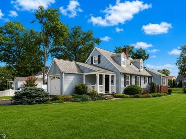8 Cherokee Rd, Cranford, NJ 07016