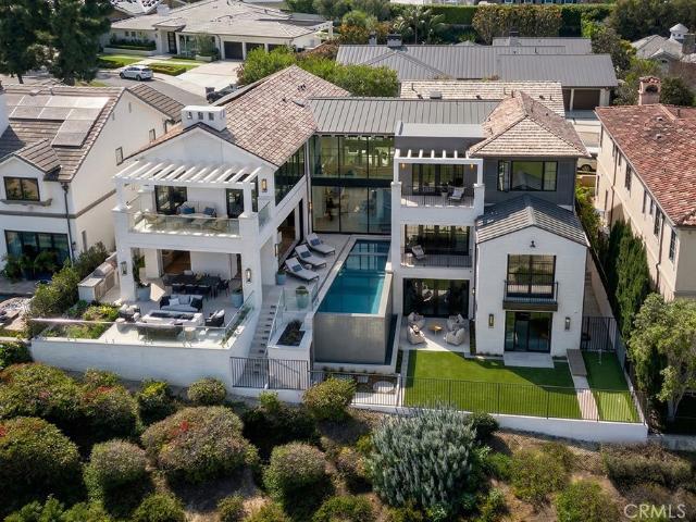 8 Cherry Hills Ln, Newport Beach, CA 92660 | MLS #NP26057 | Compass