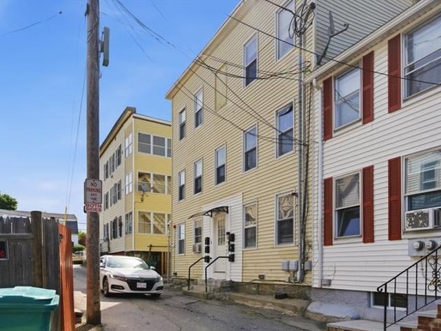 8 Cherry St, Lowell, MA 01852