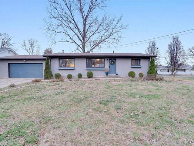 8 Circle Way, Saint Peters, MO 63376