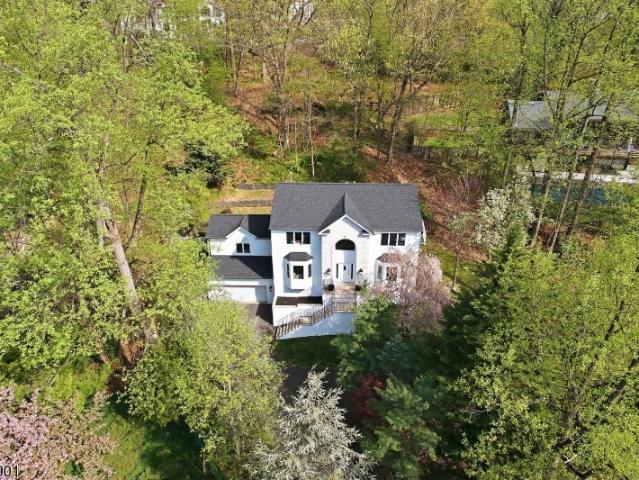 8 Clearview Rd