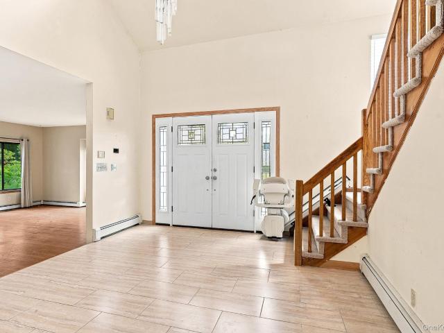 8 Cobbling Rock Drive