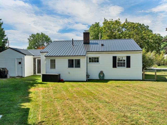 8 Conant Drive