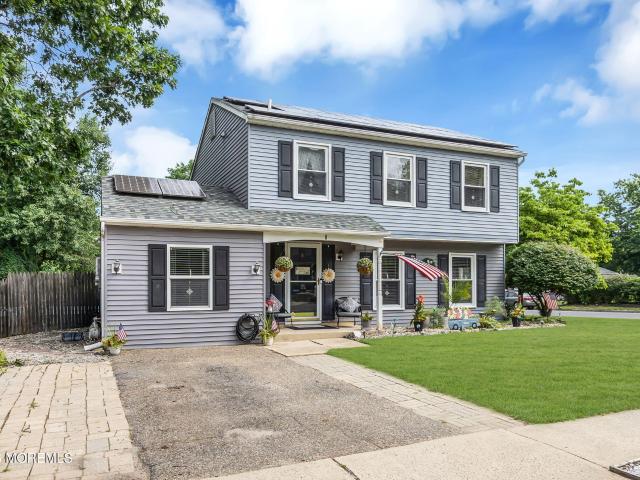 8 Concord Circle
