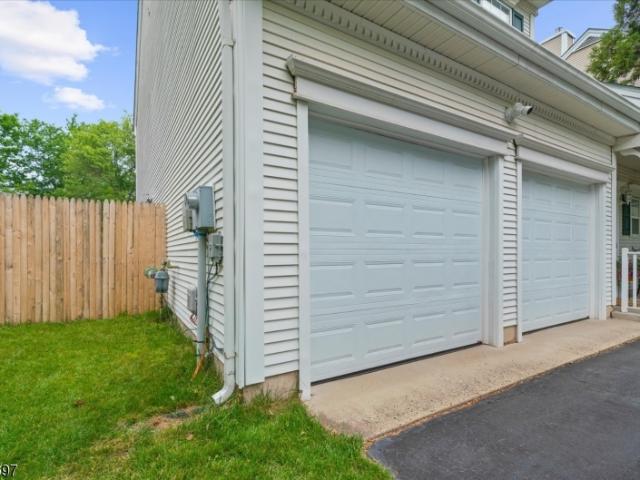 8 Cottage Pl