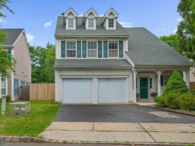 8 Cottage Pl, Branchburg Township, NJ 08876
