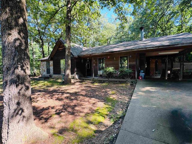 8 Coyote Drive