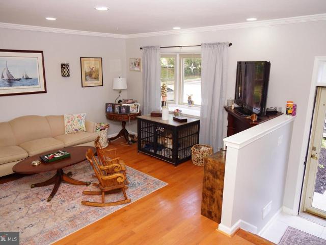 8 Cross Falls Circle