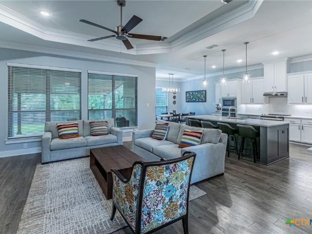 8 Daingerfield Cove