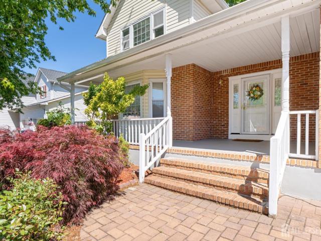 8 Danny Court