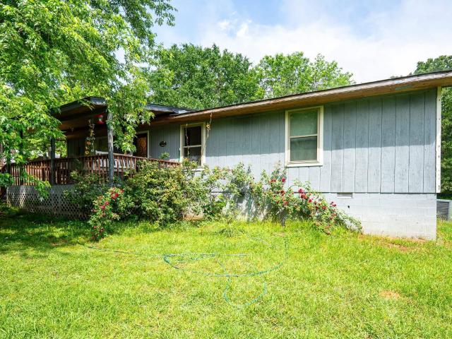 8 Davis Hill Rd