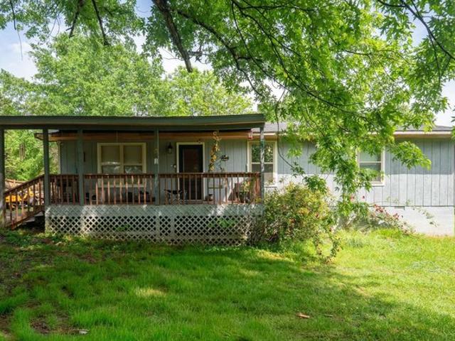 8 Davis Hill Rd, Conway, AR 72032