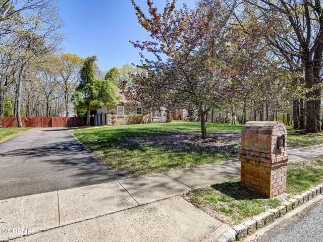8 Decicco Drive