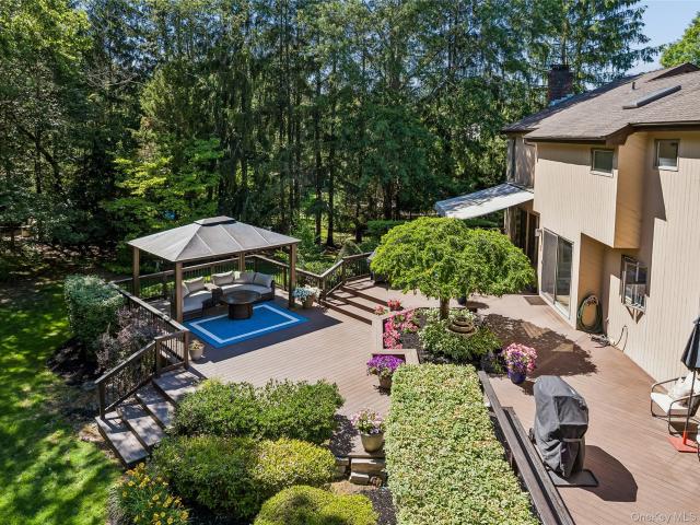 8 Deanna Court