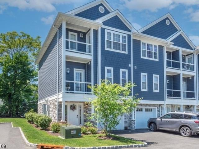 8 Deans Ct Unit 8, Fairfield, NJ 07004