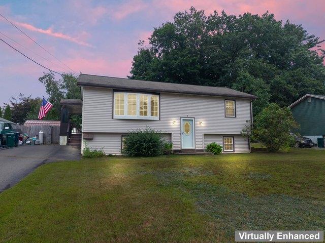 8 Debbie Ave, Biddeford, ME 04005