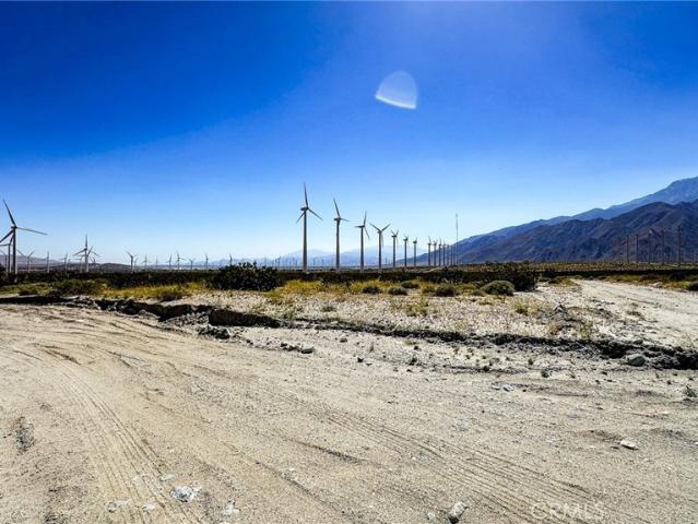 8 Dillon Rd, North Palm Springs, CA 92258 | MLS #IG26059 | Compass