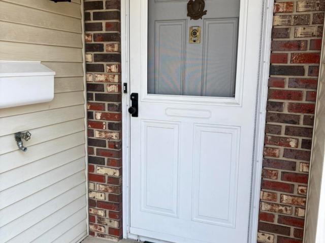 8 Dryden Road
