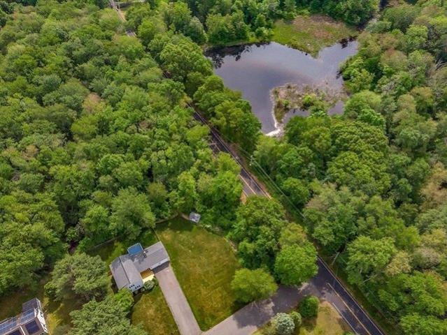 8 Evergreen Ter, Hampden, MA 01036