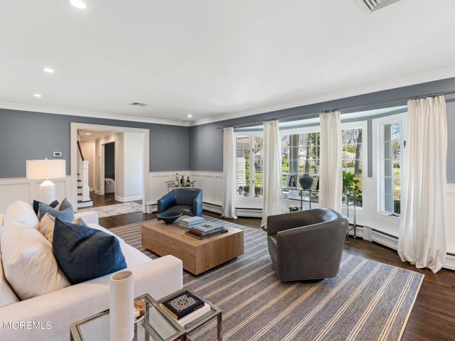 8 Evergreen Drive