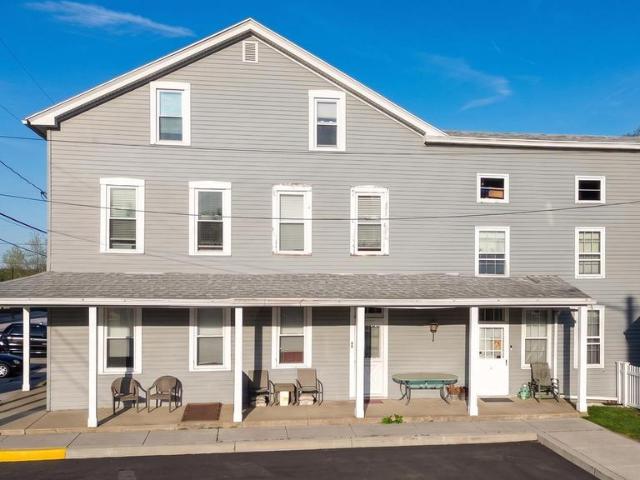 8 E Broadway Ave