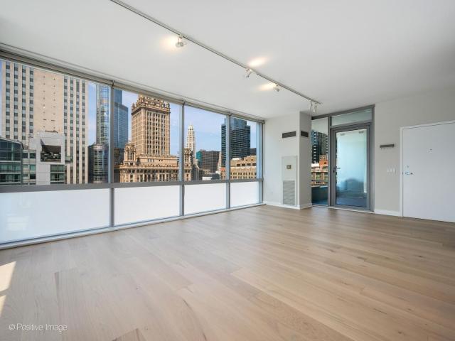 8 e randolph street # 2105
