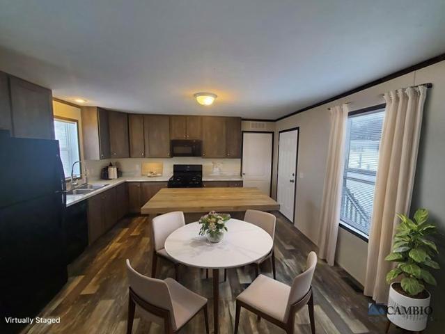 8 Eagle Vista Ln Unit 42, Orion, MI 48359