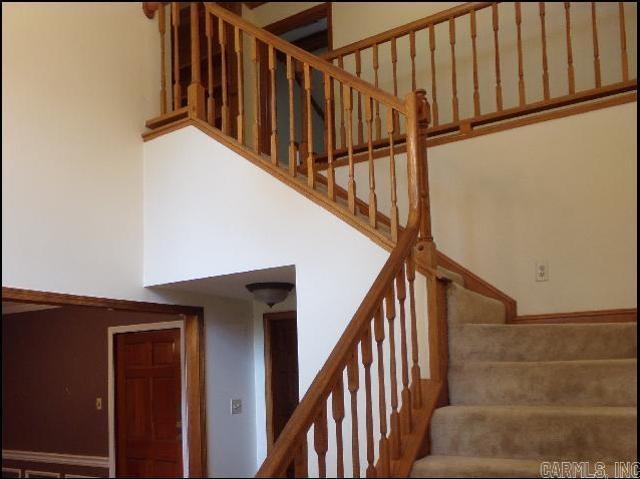 8 Edgewater Cove
