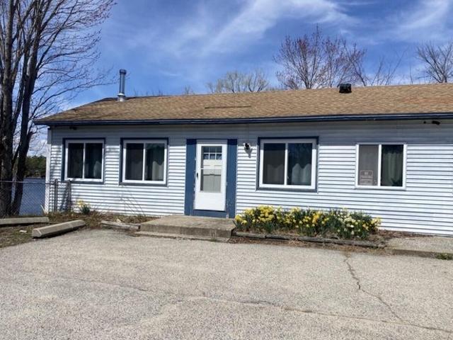 8 Emery Corner Rd, Limerick, ME 04048