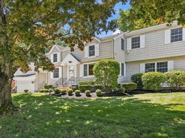 8 Emery St, Peabody, MA 01960