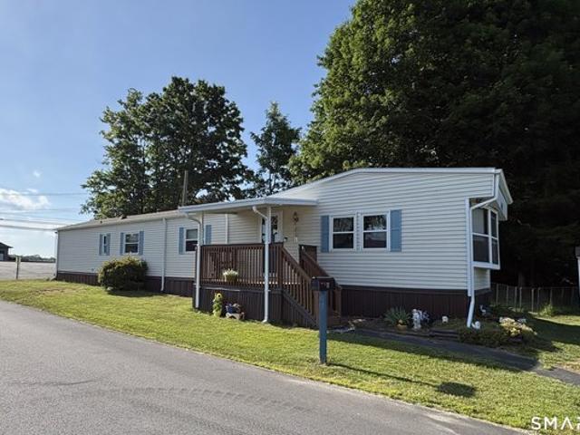 8 Erin Dr, Plainfield, CT 06374
