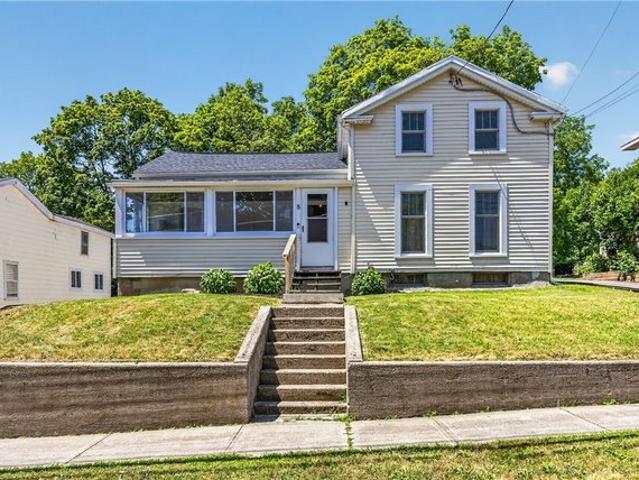 8 Erie St N, Macedon, NY 14502