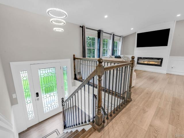 8 Fairway Drive